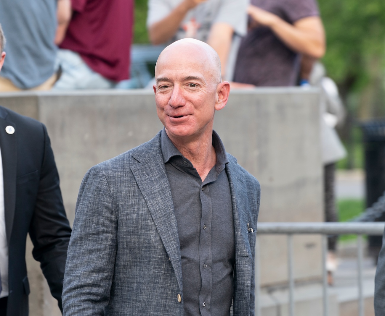 Why Jeff Bezos Is Right To Endorse Integrity Over Partisanship - The ...